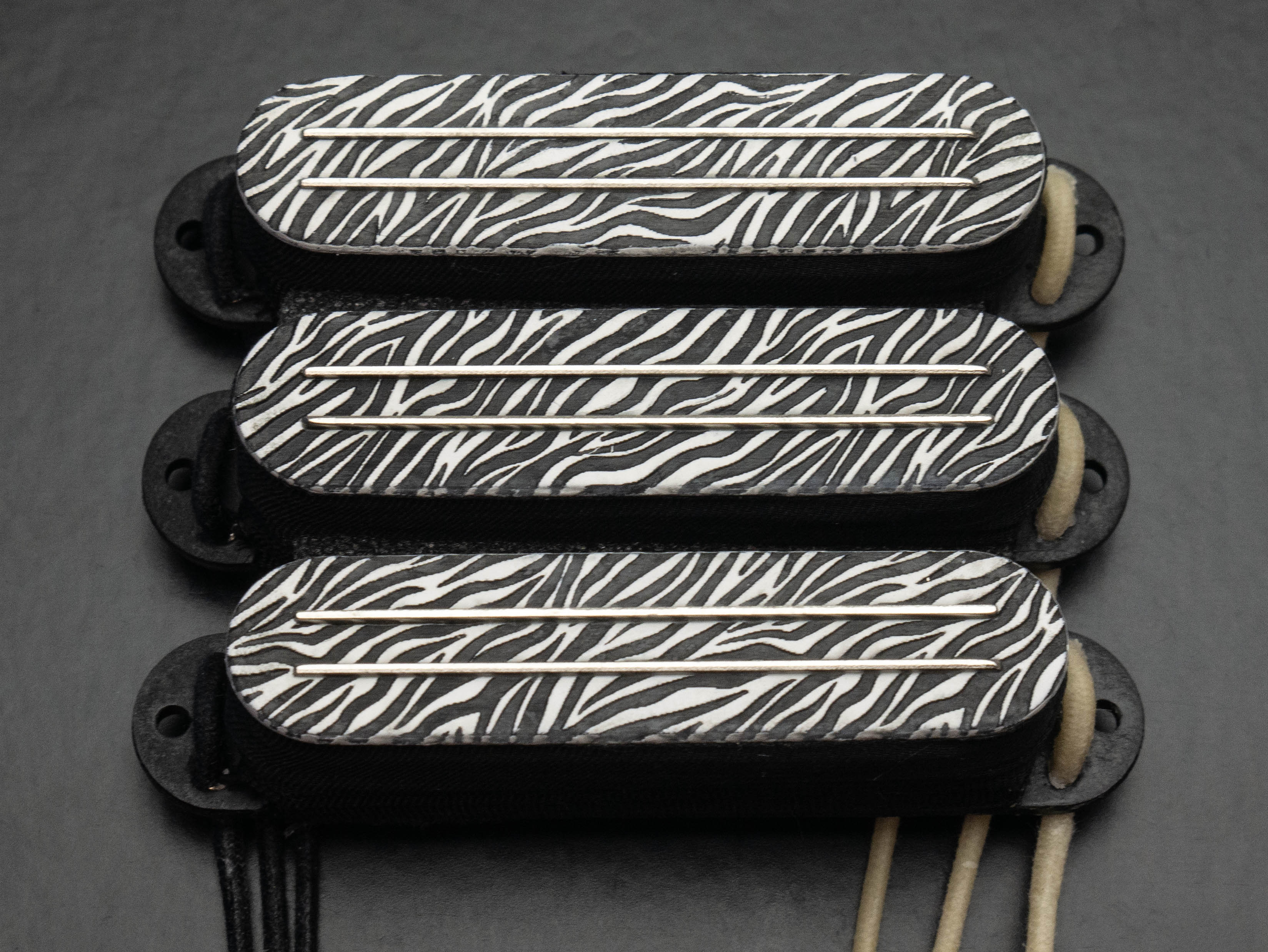 Special Edition Cobra Strat Singlecoil Set - Black / White Zebra ...