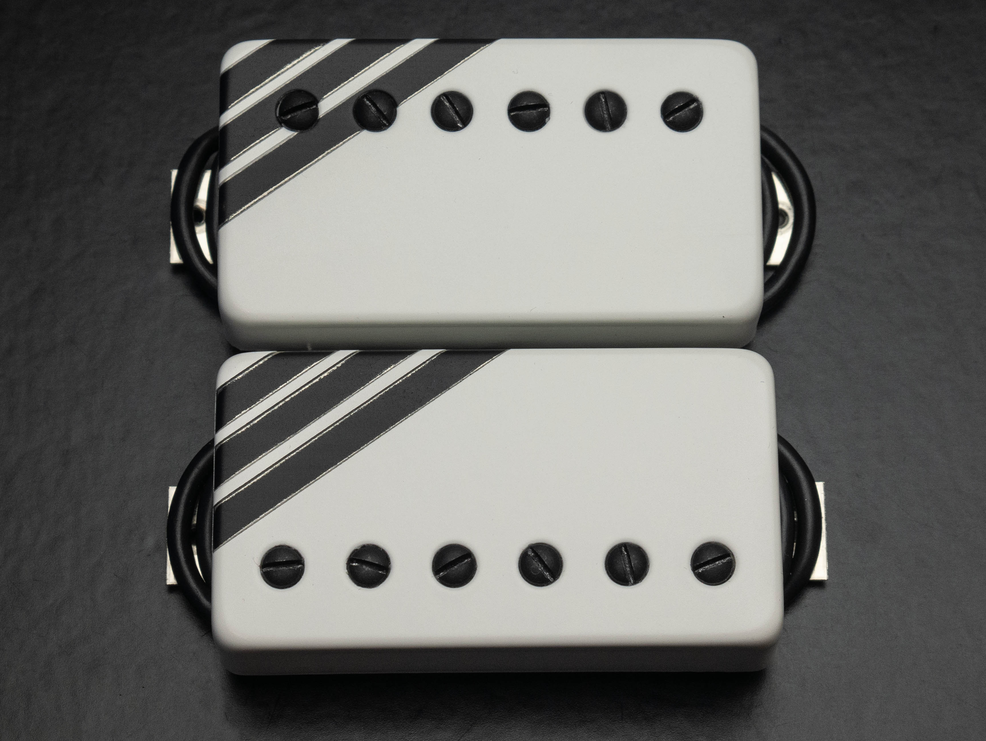 Special Edition VHII 53mm Humbucker Set White / Black Racing stripes ...