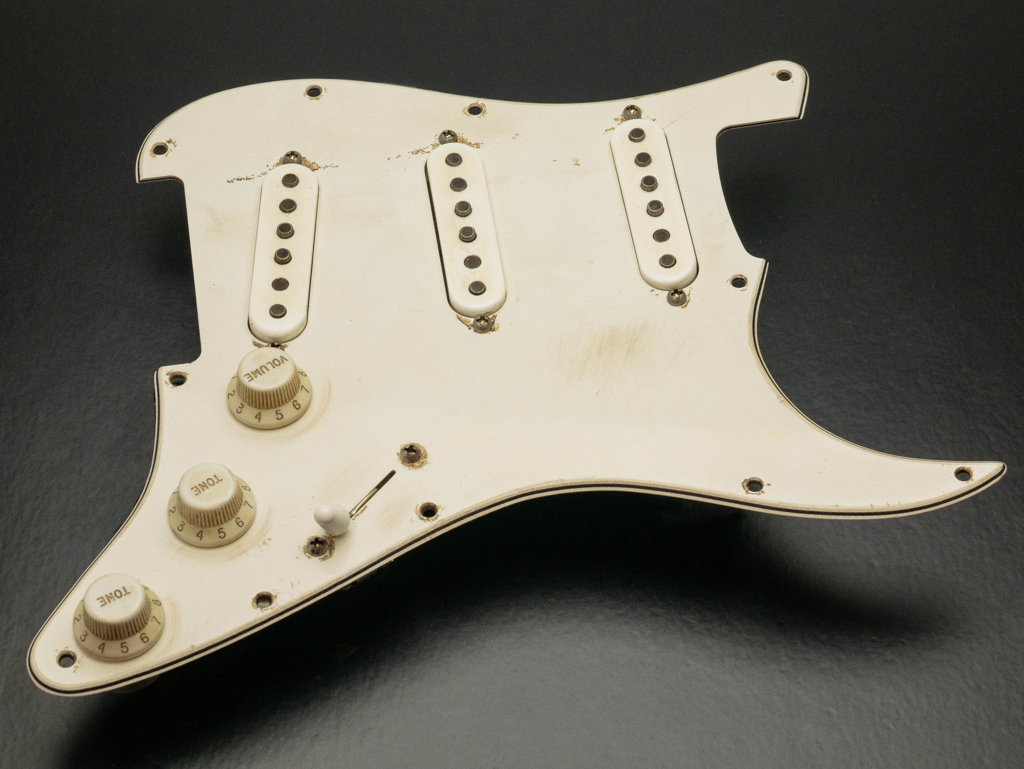 Mother's Milk Singlecoil Aged Parchment Prewired Strat Pickguard | In ...