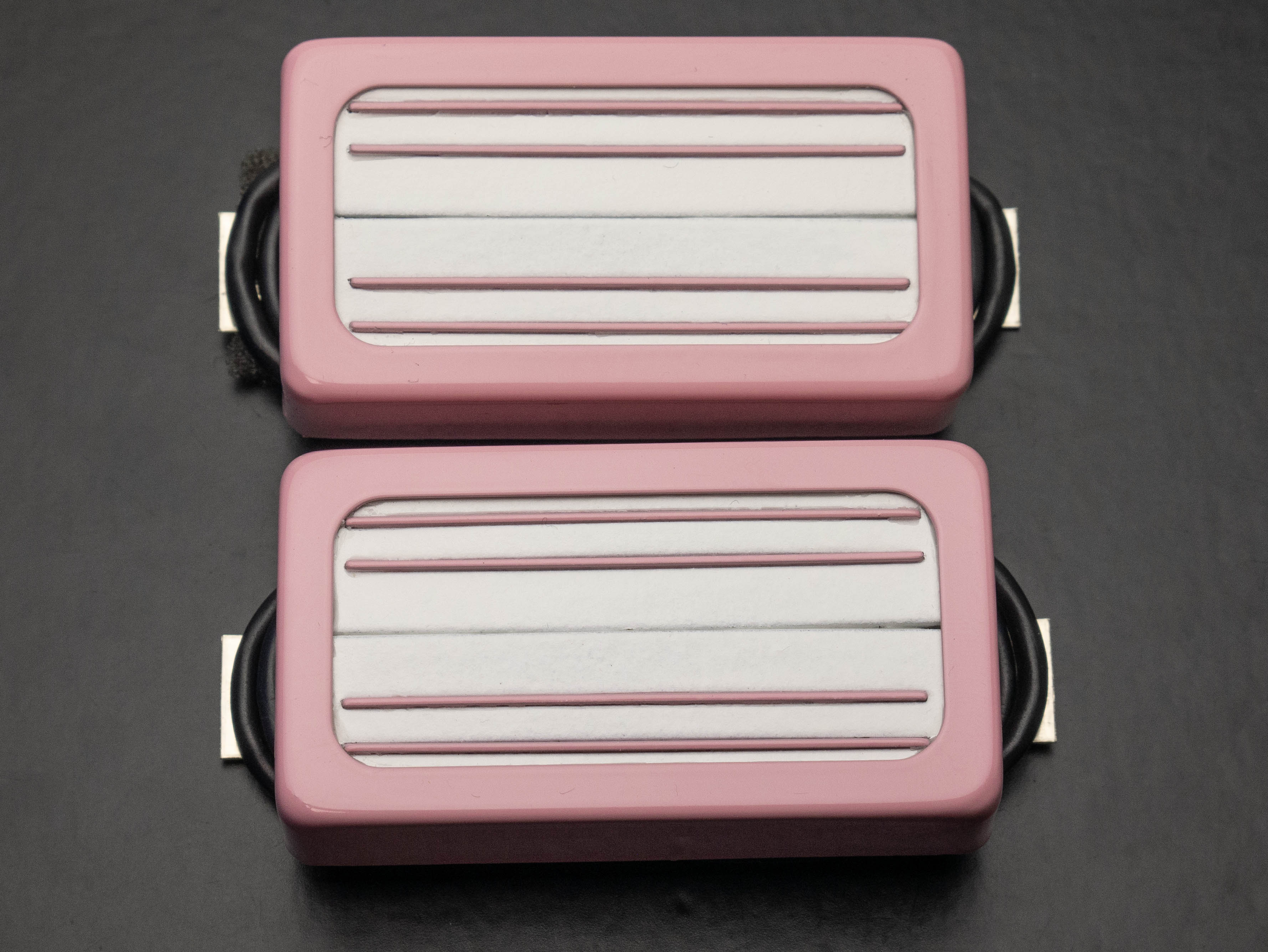 Special Edition Black Hawk 6 String Set Pink / White | Limited Edition ...